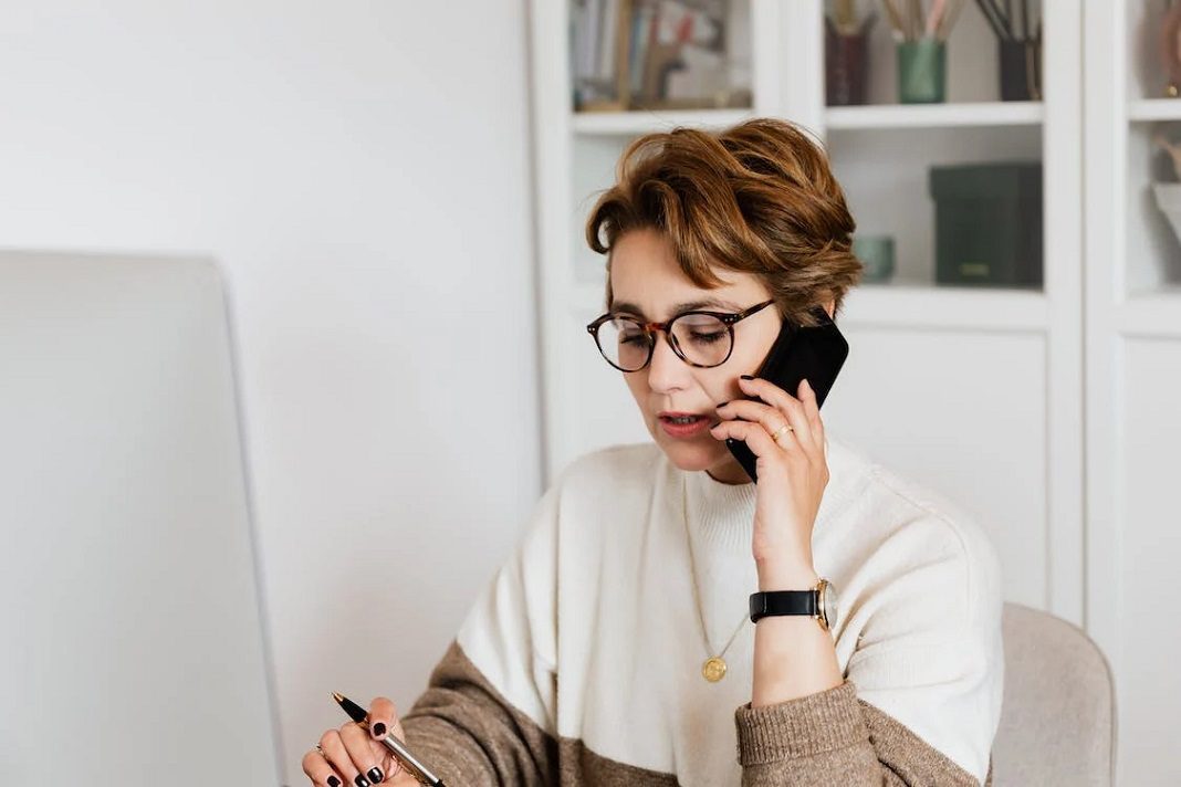 Two Tips For Making Negotiating On The Phone Work For You - HRHQ ...